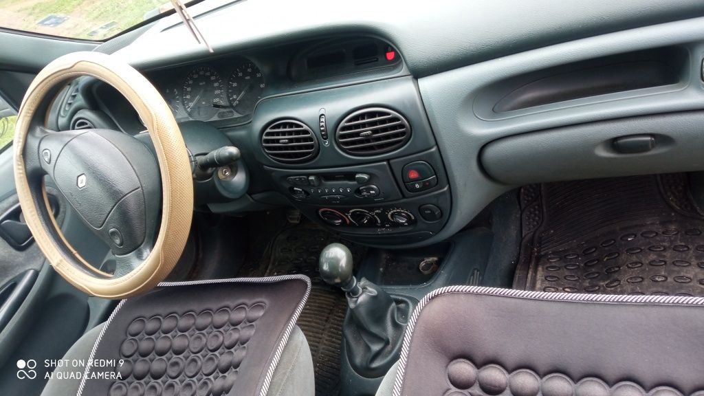 Рено Меган Класик 1.6 на Части гр. Монтана в.з. Запад • OLX.bg