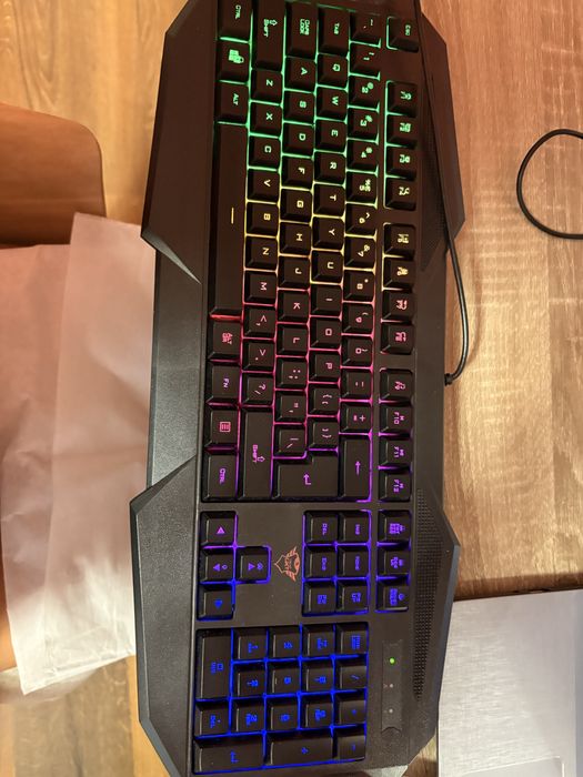 Asus Vivobook 15 + GXT мишка и клавиатура гр. Горна Оряховица • OLX.bg