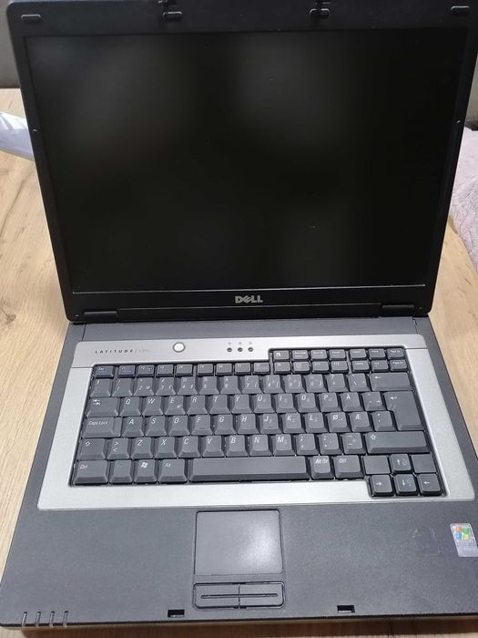 Лаптоп модел DELL гр. Нови пазар • OLX.bg