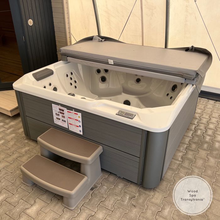 Jacuzzi - Hot Tub - Hidromasaj - Hot Spring - Wood Spa TRANSYLVANIA ...