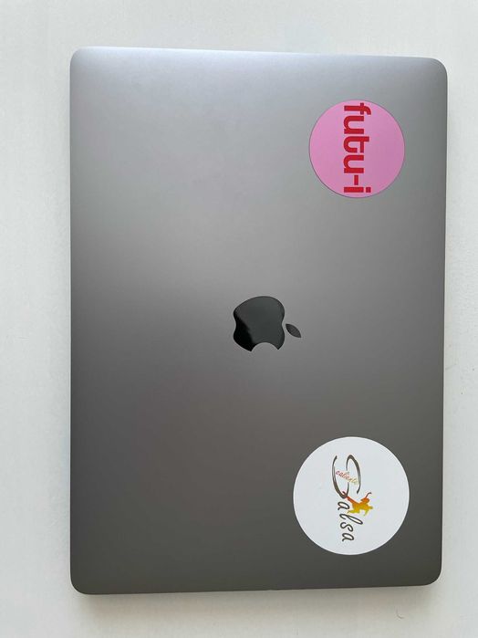 MacBook Pro 13" M1 2020, 16GB RAM, 512GB, Touch Bar - Stare Excelentă ...