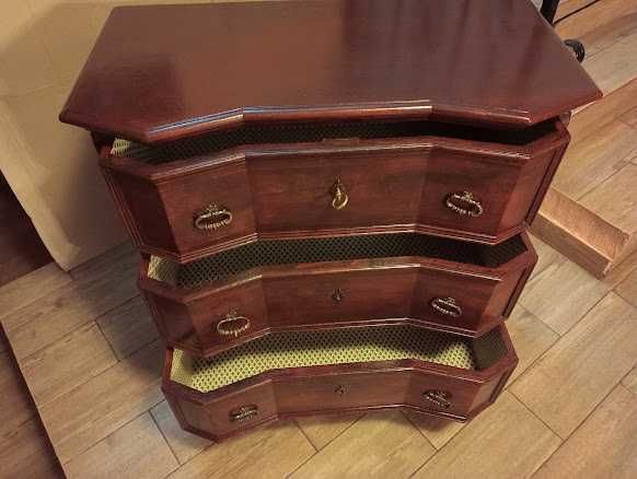 Scrin lemm masiv-Italia Oradea • OLX.ro