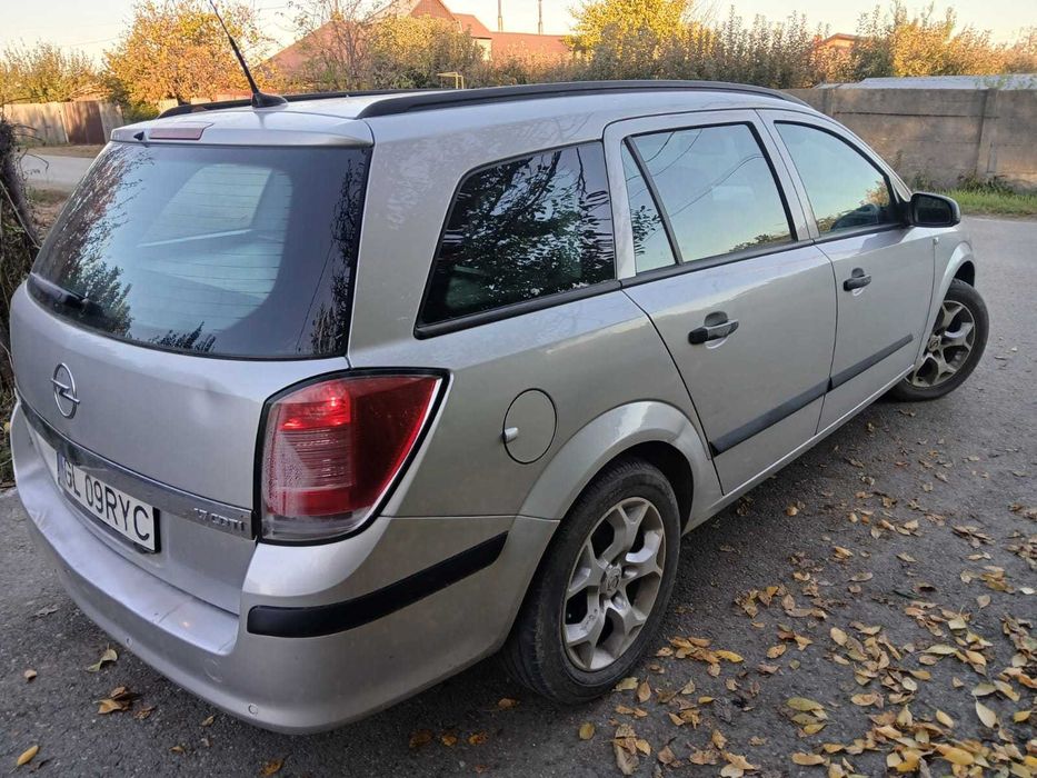 Opel Astra H, 1.7, Clima, Mai duce cativa ani buni. Are multe dotari ...