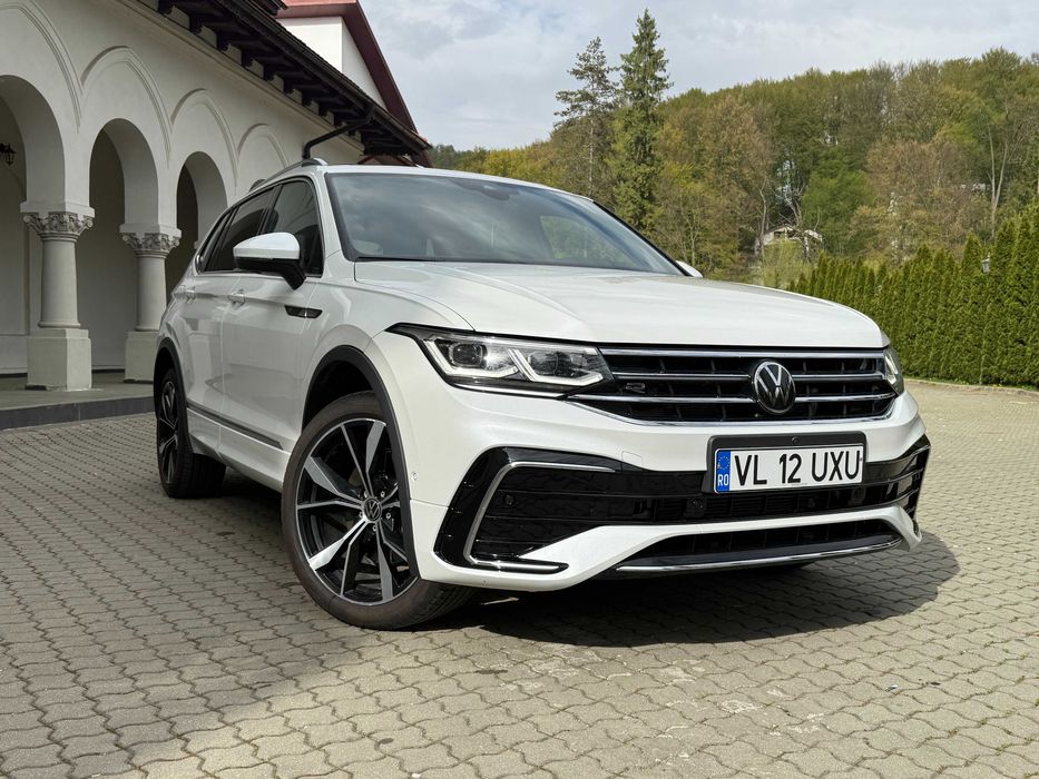 Volkswagen Tiguan R-Line 2.0 TSI 4MOTION ALLSPACE 2023 Ramnicu Valcea ...