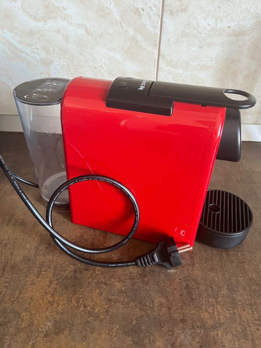 Espressor Nespresso by De'Longhi Essenza Mini Ruby Red, 1260 W Ilfov ...