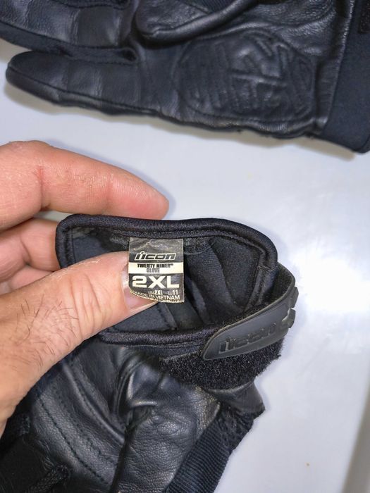 Vand manusi moto Icon twenty niner Bistrita • OLX.ro