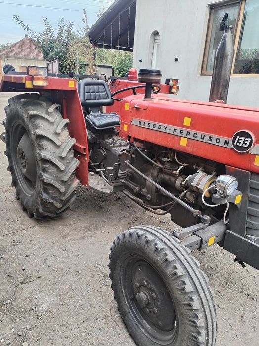 Vând tractor Massey Ferguson Arad • OLX.ro
