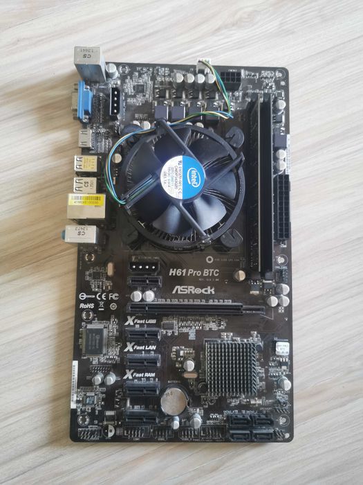 Дъно AsRock H61 Pro BTC LGA1155 / Intel Celeron / RAM DDR3 2x4GB гр. Варна Автогара • OLX.bg