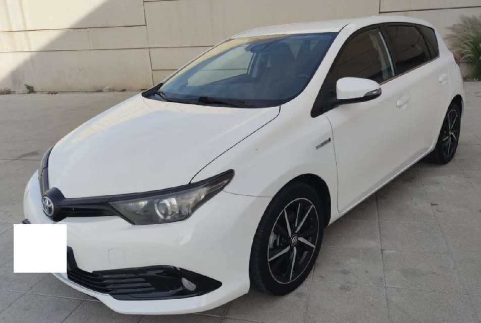 Toyota Auris Hybrid 2018, unic proprietar, IMPECABILA Iasi • OLX.ro
