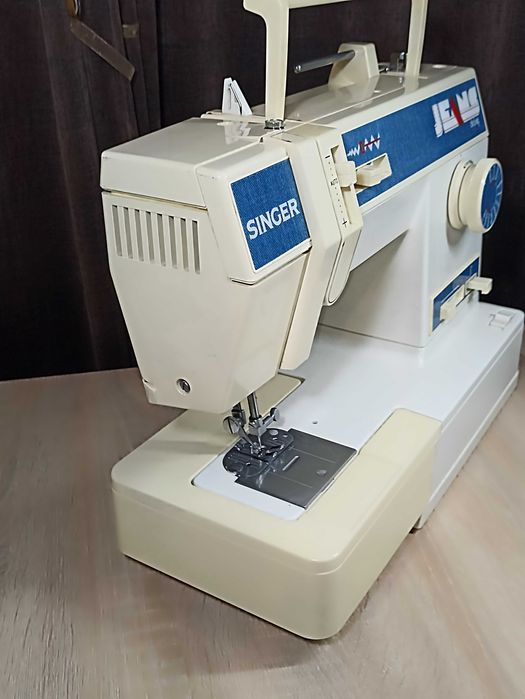 Mașina de cusut Singer Jeans Drobeta-Turnu Severin • OLX.ro