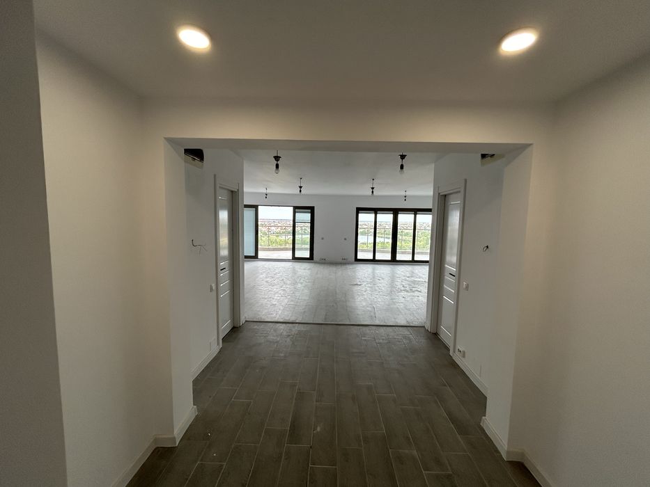 Penthouse 6 camere, 195 mp, Doamna Ghica, Complex Planorama, plus tva ...