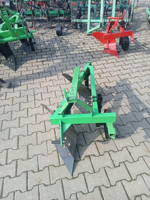 Plug pentru tractoras cu 2 cormane Suceava • OLX.ro
