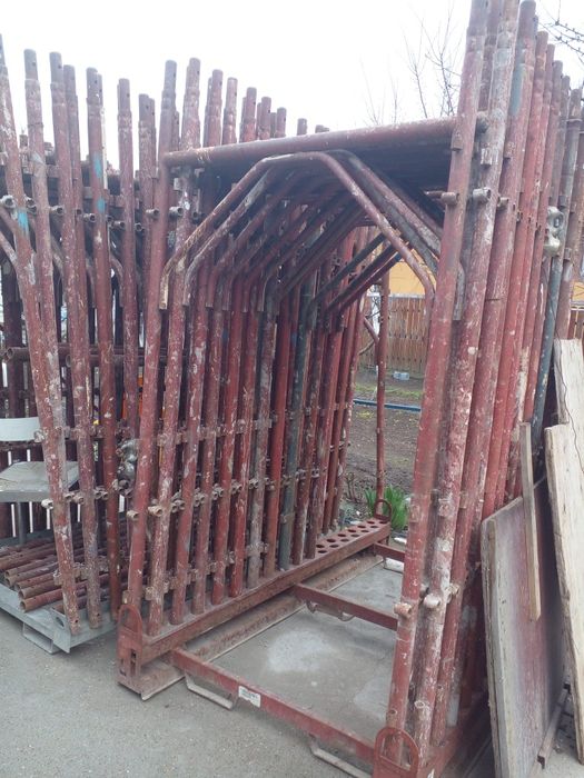 Podine și schela metalica de vânzare Galati • OLX.ro
