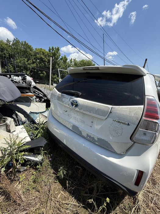 Toyota Prius Plus 2016 Bragadiru • OLX.ro