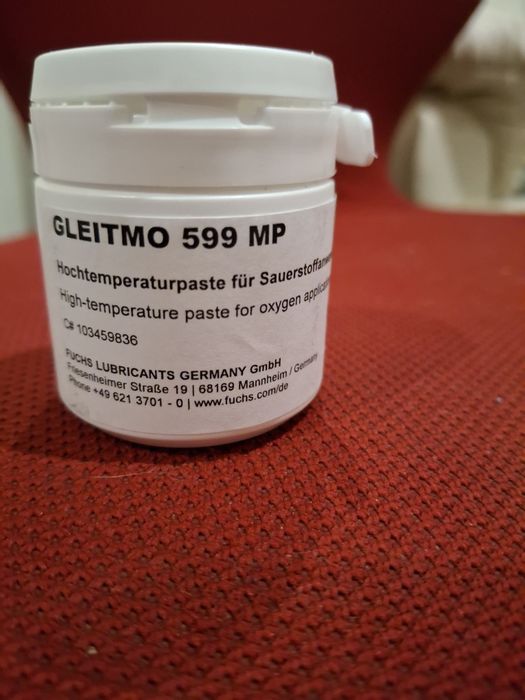 Vaselina lubrifiant oxigen lichid gazos Brezoi • OLX.ro