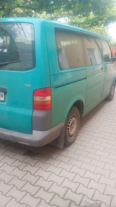 Transporter t5 motor 1.9 tdi Buzau • OLX.ro