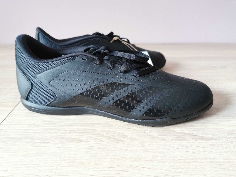 Adidas Обувки за футбол (за зала) Predator Accuracy.4 Indoor Черен гр ...