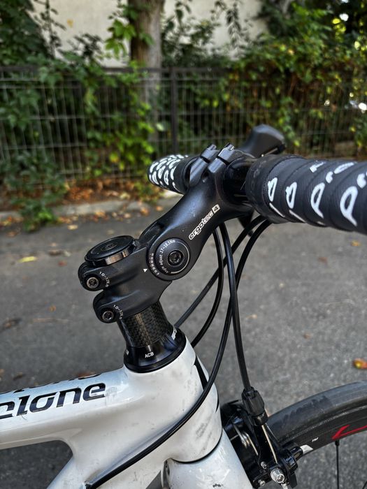 Cursiera full carbon roti 28’’ Ilfov Baneasa • OLX.ro