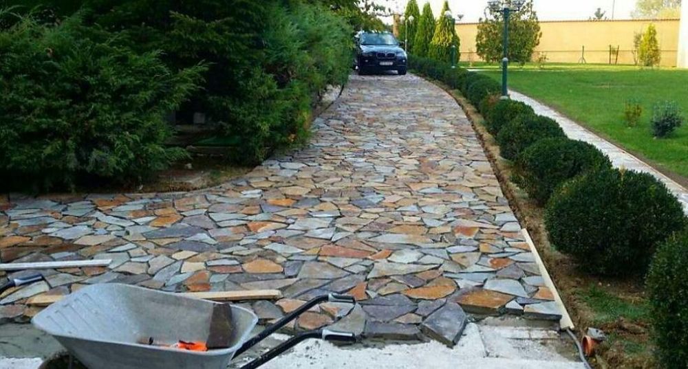 Cascade din piatra naturala/ bolovani ornamentali fântâni artezienale ...