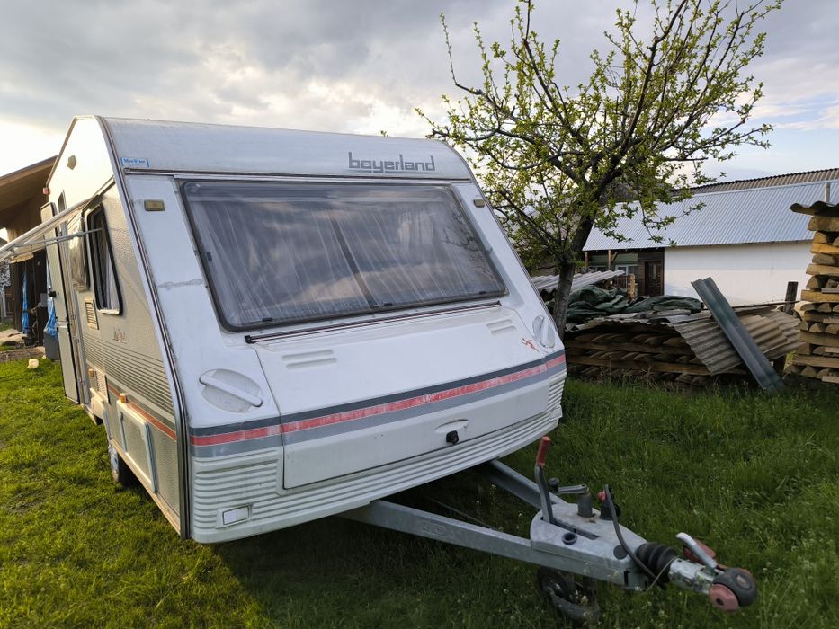 Vând rulota an 2000 Pietrosani • OLX.ro