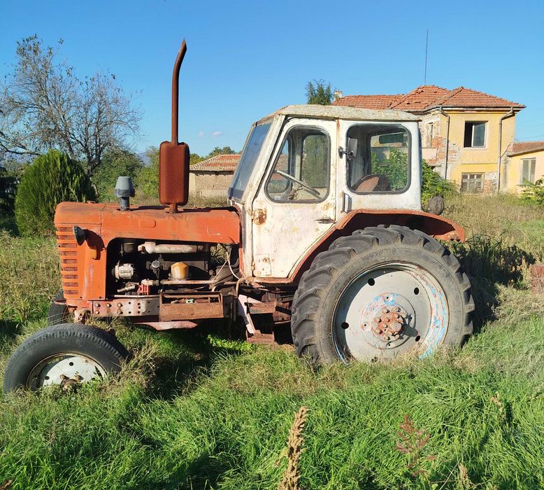 Трактор Беларус с инвентар и малък китайски трактор DFH-180 гр. Ямбол Център • OLX.bg