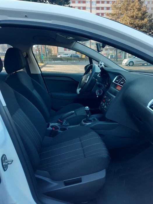 Citroen C4 , 1.4 benzina-95 cp , 2011 , euro 5 , km 87.000 Brasov • OLX.ro