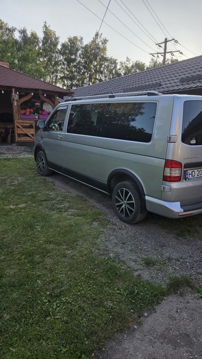 Vw t5 2.0 caravelle 4x4 8+1 loc. Lupeni • OLX.ro
