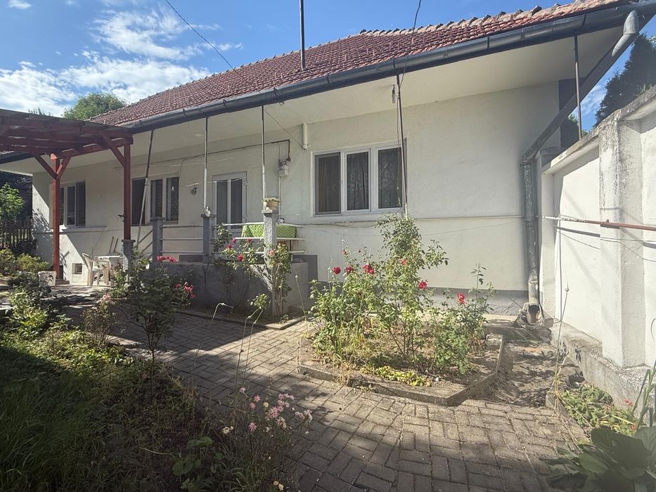 Casa de vanzare zona centrală!! Reghin • OLX.ro