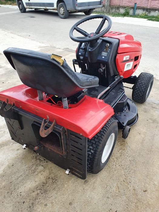 Tractoras de tuns iarba gazon MTD Mizil • OLX.ro