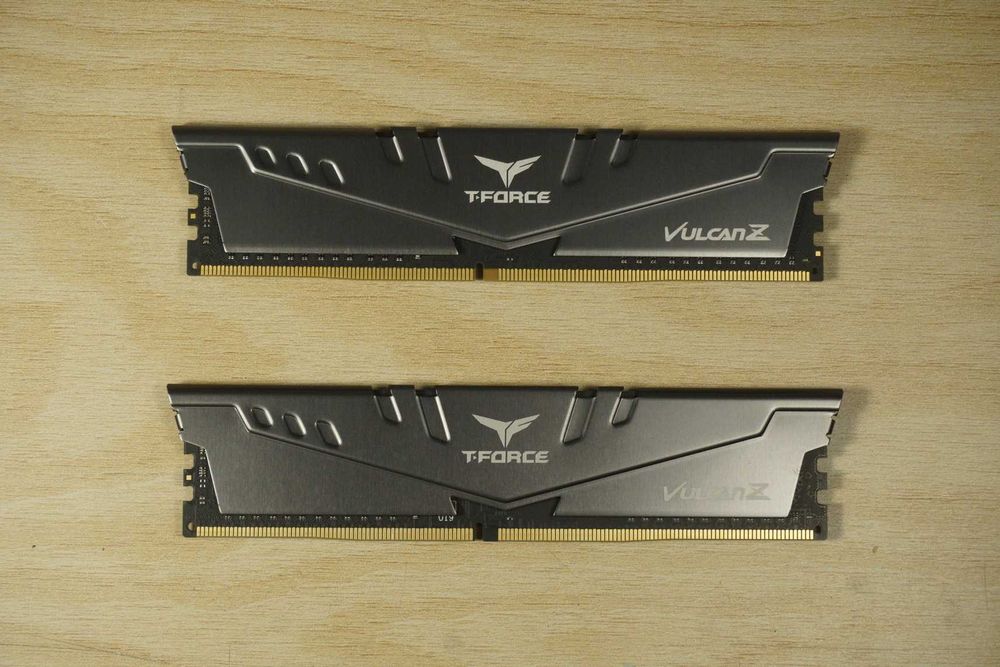 32GB (2x16) RAM памет TeamGroup Tforce Vulcan Z DDR4 3600 CL18 Вкл ДДС ...