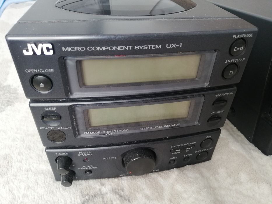 Combina jvc japan cu aux Brasov • OLX.ro