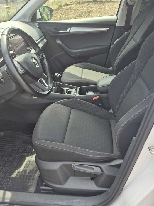 Skoda Karoq 1.0 TSI 115 CP / Manuală 6 trepte / 2018 Bragadiru • OLX.ro
