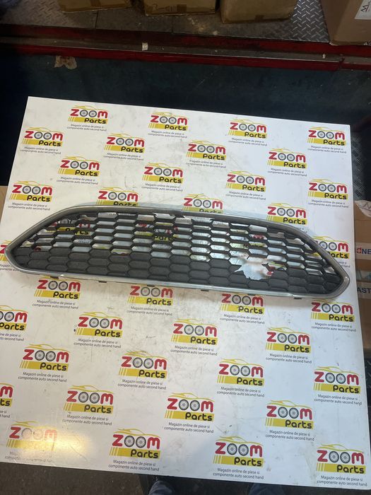 Grila crom bara fata Ford Fiesta MK6 facelift 2013-2017 Odobesti • OLX.ro