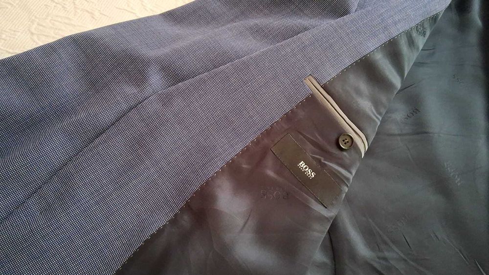 Sacou barbatesc Boss Lana Virgina XXL 54-56 bleu pepit Petrosani • OLX.ro