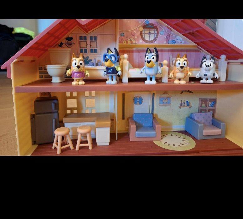 Casa bluey plus figurine Bucuresti Sectorul 1 • OLX.ro