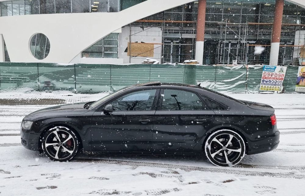 Audi A8. 3.0 TDI 245 CP Quattro An 2012 Onesti • OLX.ro