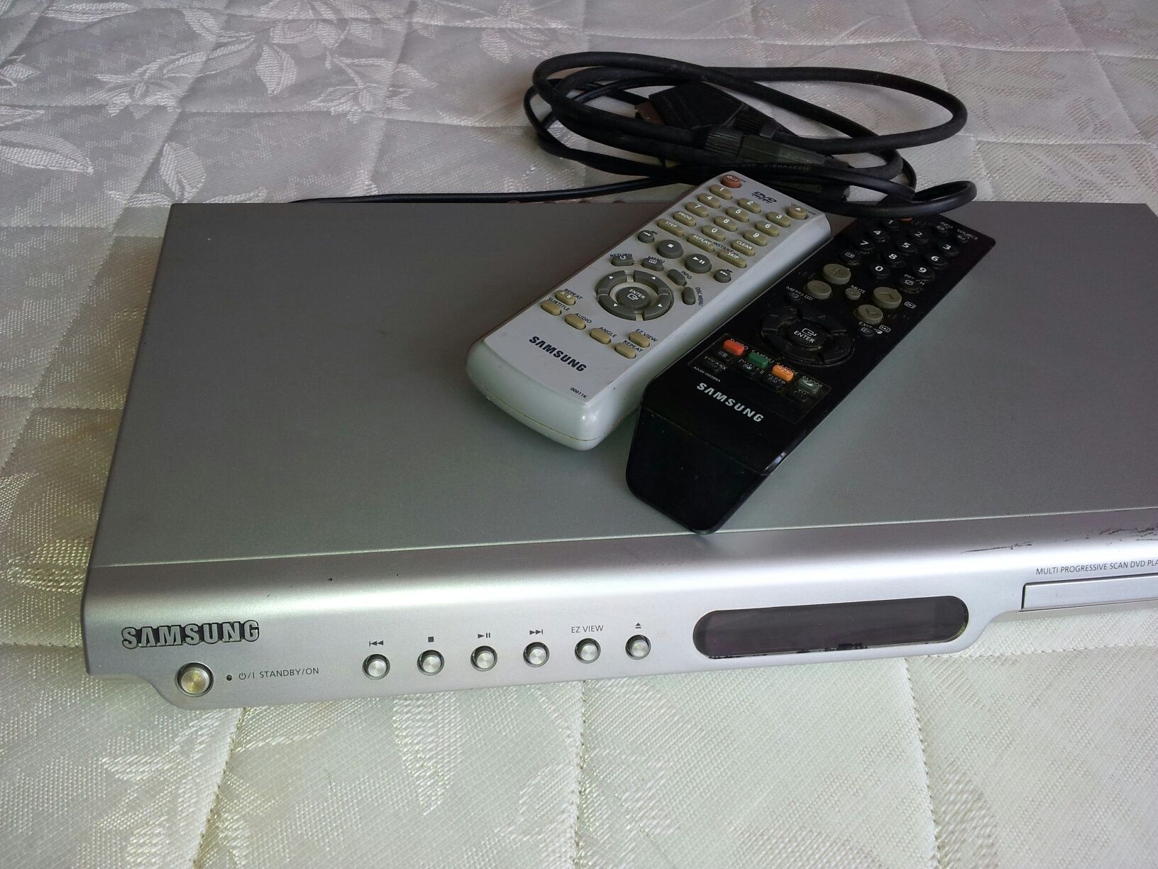 ДВД Самсунг Samsung-DVD гр. Варна Спортна зала • OLX.bg