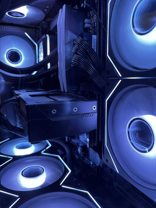 PC Gaming DRAGON Epic Powered by GIGABYTE, doar IASI personal Iasi • OLX.ro