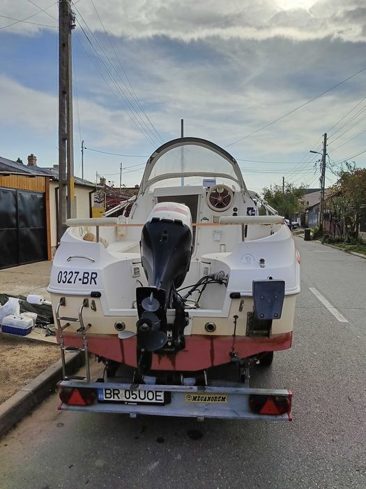 Barca Quicksilver 510 cruiser cu motor si peridoc Braila • OLX.ro