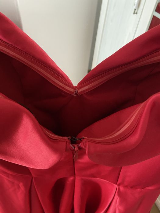 Rochie de eveniment rosie SPEDRE Brasov • OLX.ro