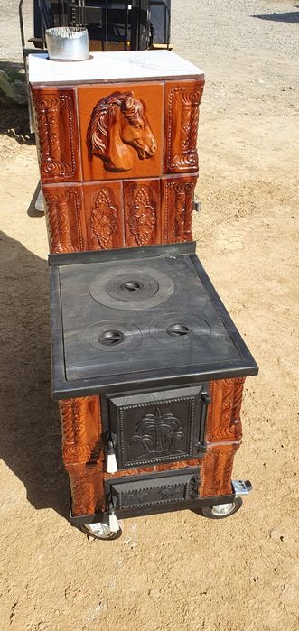 Soba teracota cu plita 4R pe rori Corbi • OLX.ro