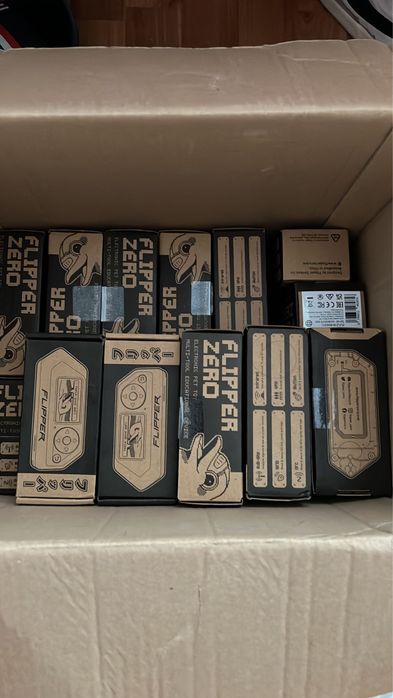 Flipper Zero Nou Sigilat Original cu factura si garantie Bucuresti ...