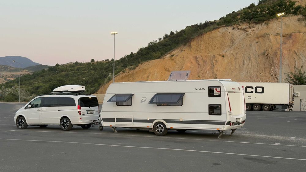 Rulota Dethleffs Camper 560 cu 6 locuri Clima, Mover si Marchiza! Cluj ...
