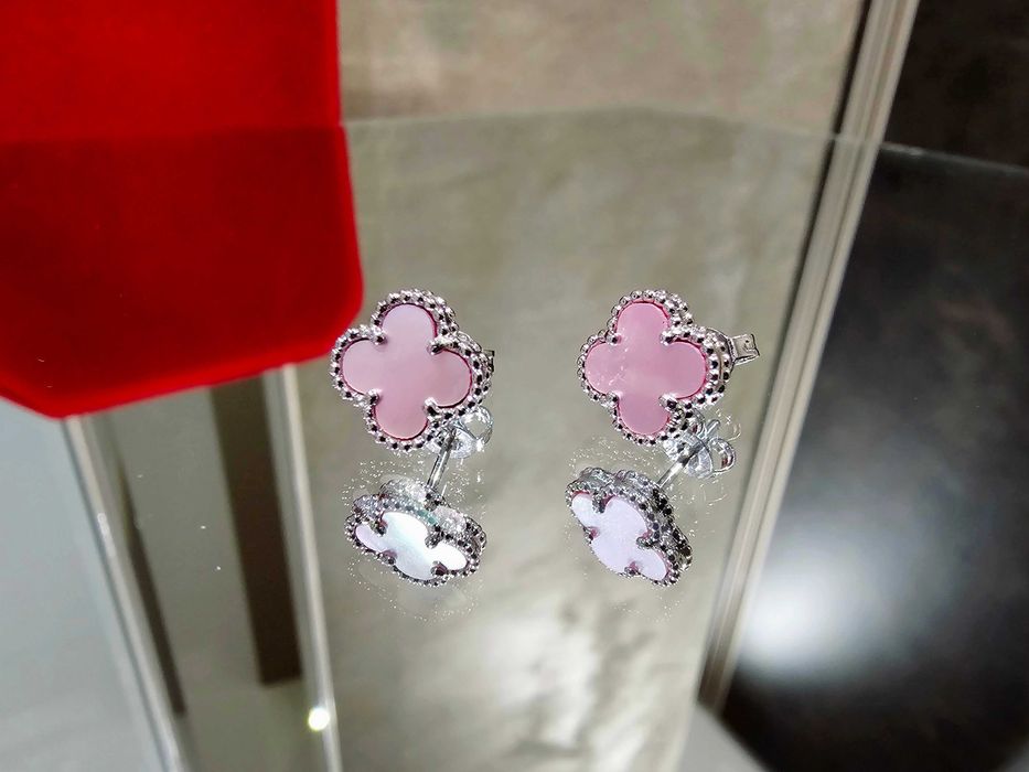 Van Cleef & Arpels VCA Silver Pink Opal Sweet Alhambra Дамски Обеци гр. София Зона Б-18 • OLX.bg