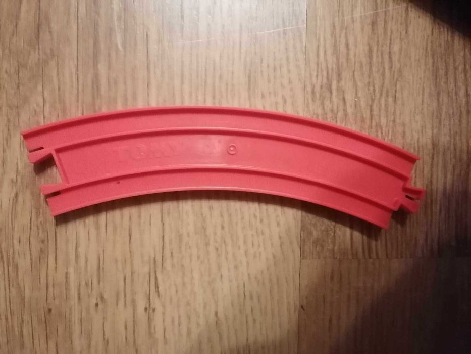 Set trenulet TOMY Thomas sine, macazuri, pod Galati • OLX.ro