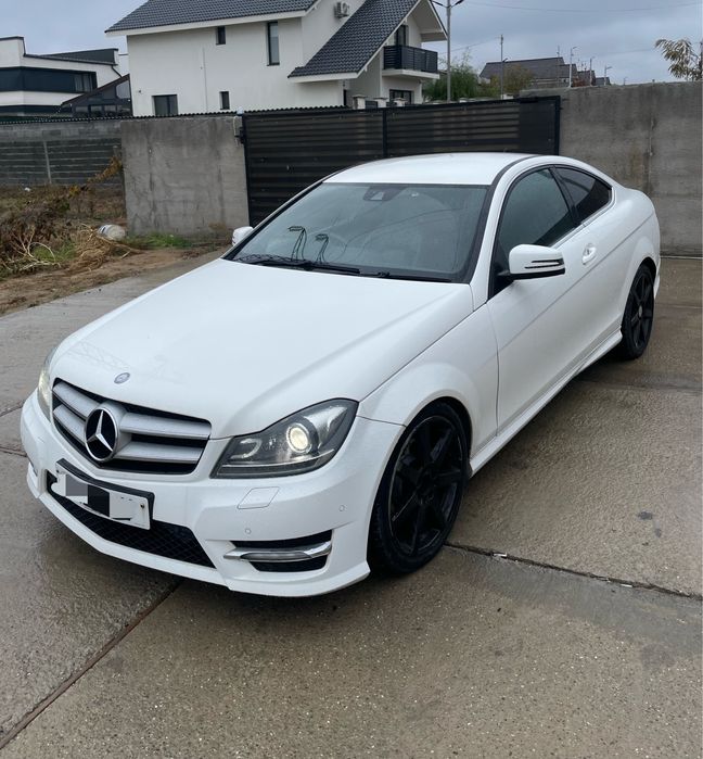 Dezmembrez Mercedes C Class w204 c204 facelift AMG ILS far bara fata ...