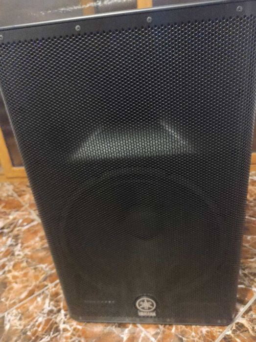 Boxe active Yamaha DXR15 cu huse & Mixer Yamaha MG12XU cu CASE Slatina ...