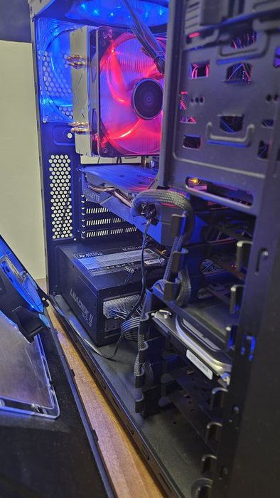 Pc gaming i7 9700k RTX 2070 16GB ram Iasi • OLX.ro