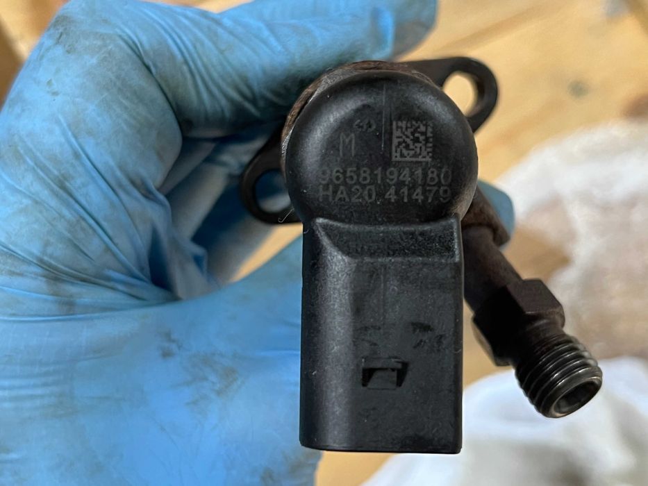 Дюзи Дюза Injector SIEMENS Peugeot 407 Citroen Ford Volvo HDI TDCI 2.0 ...