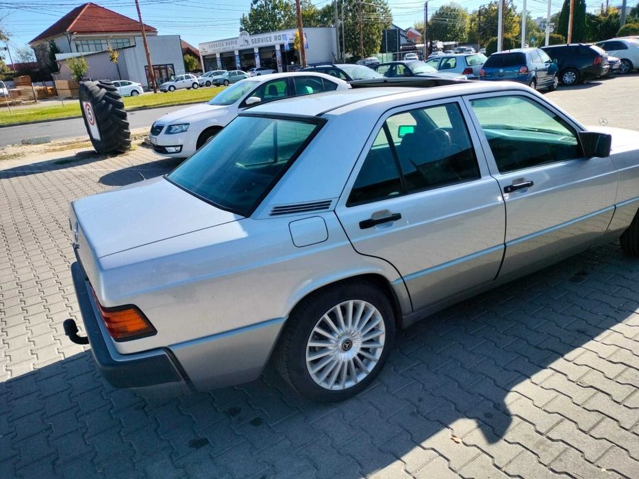 Mercedes-Benz W201 190 Evand/schimb Slatina • OLX.ro